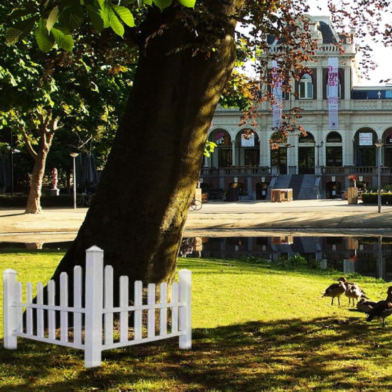 Corner Picket Vinyl Fence - Outdoor Product